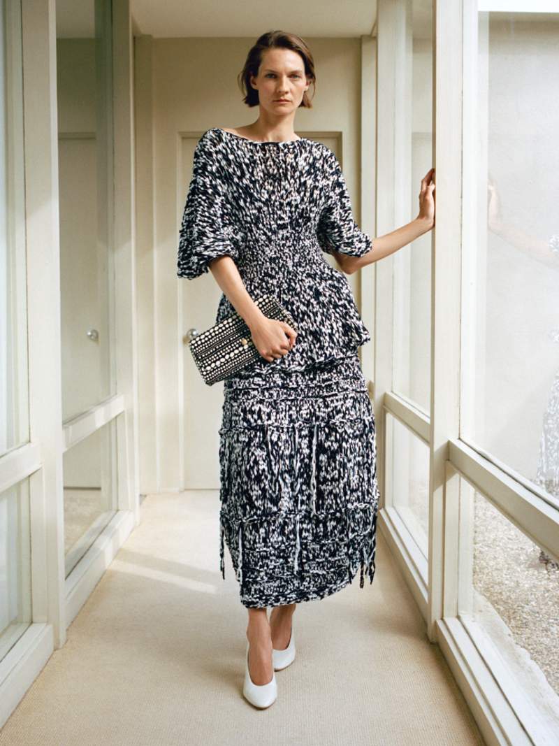 NET-A-PORTER | The home of Fashion and Beauty luxury shopping