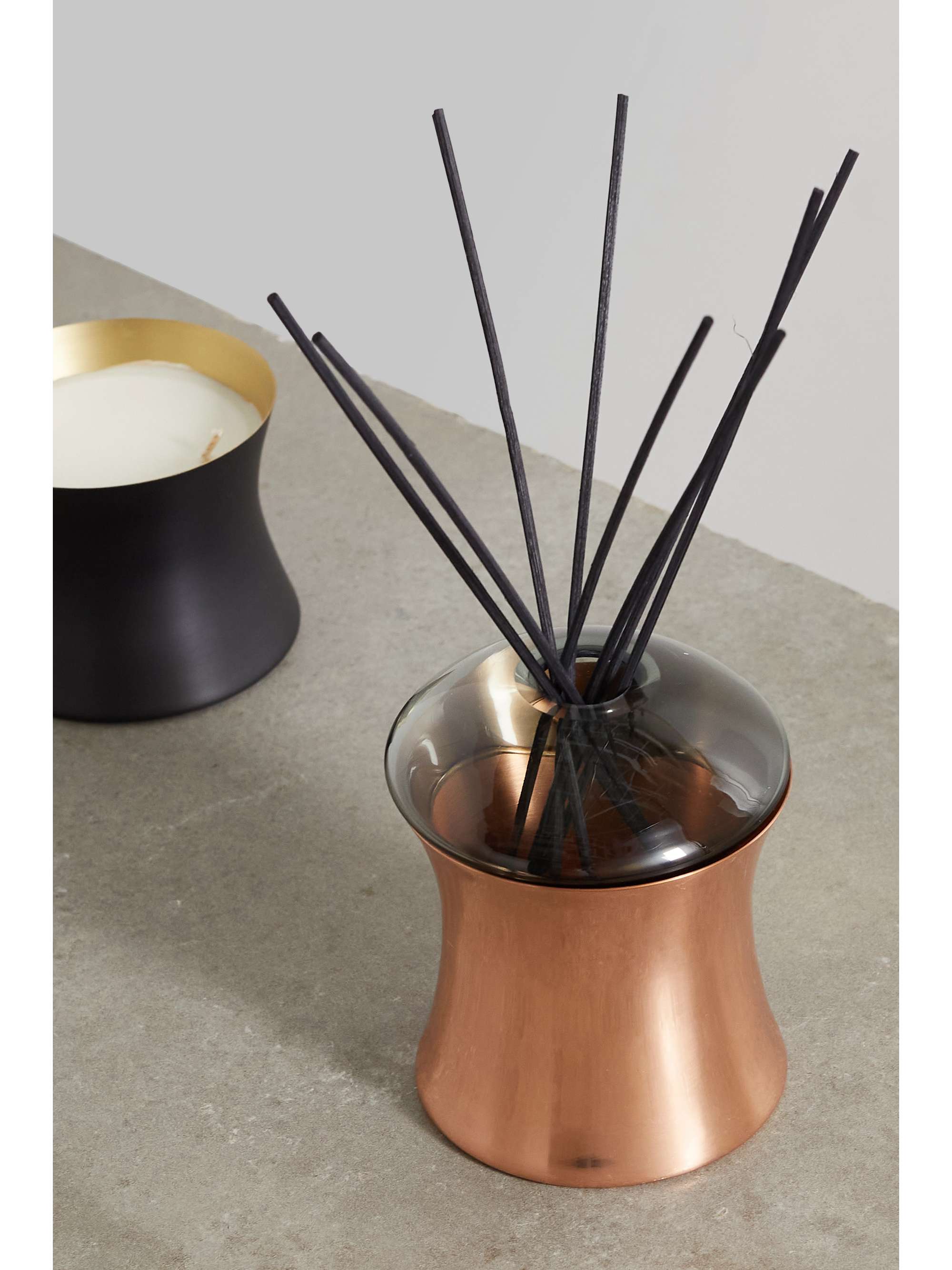 Eclectic reed diffuser - London, 200ml TOM DIXON pour femme | NET-A-PORTER