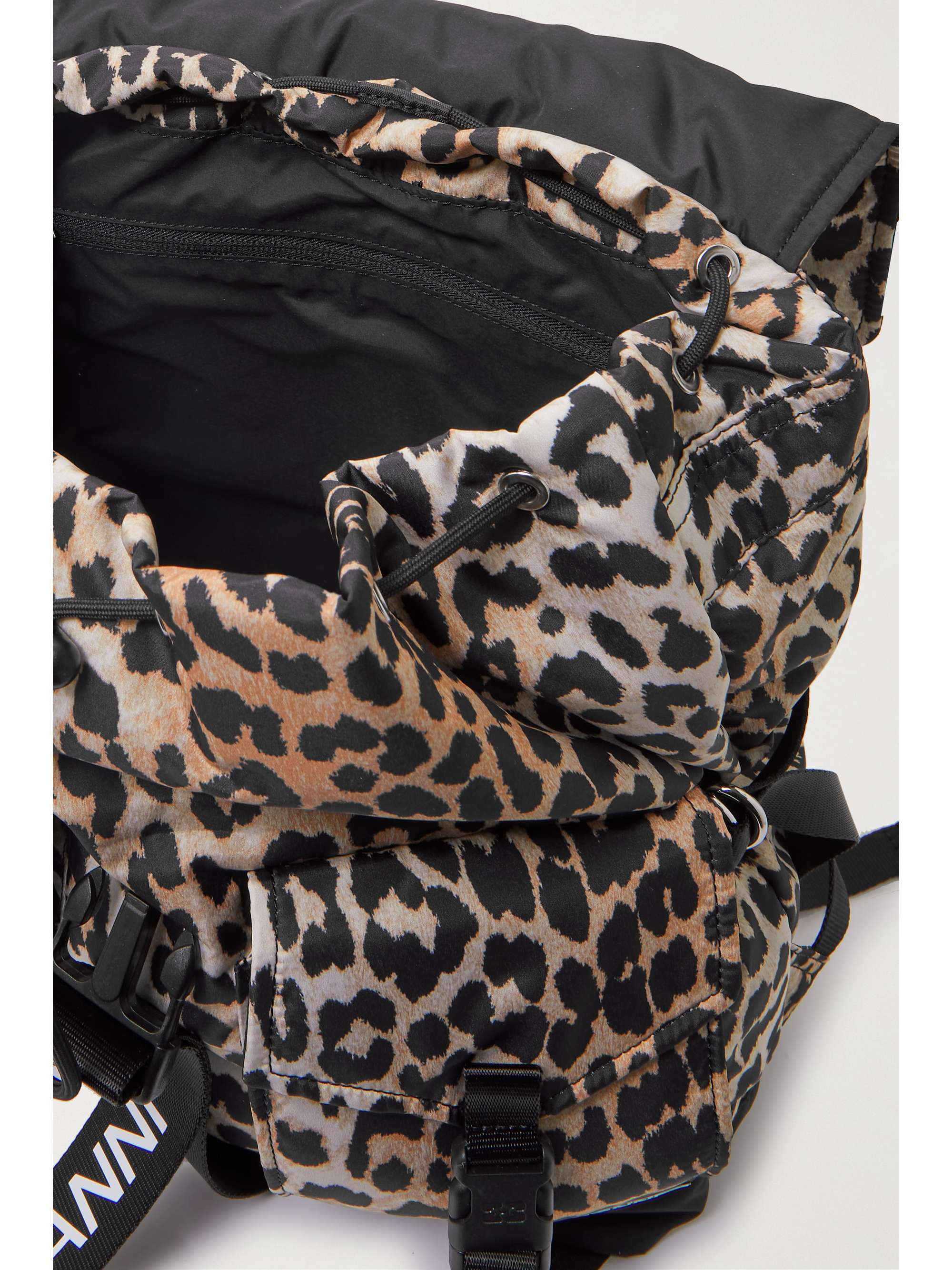 + 넷 서스테인 레오파드 프린트 리사이클 셸 백팩 | GANNI | 네타포르테