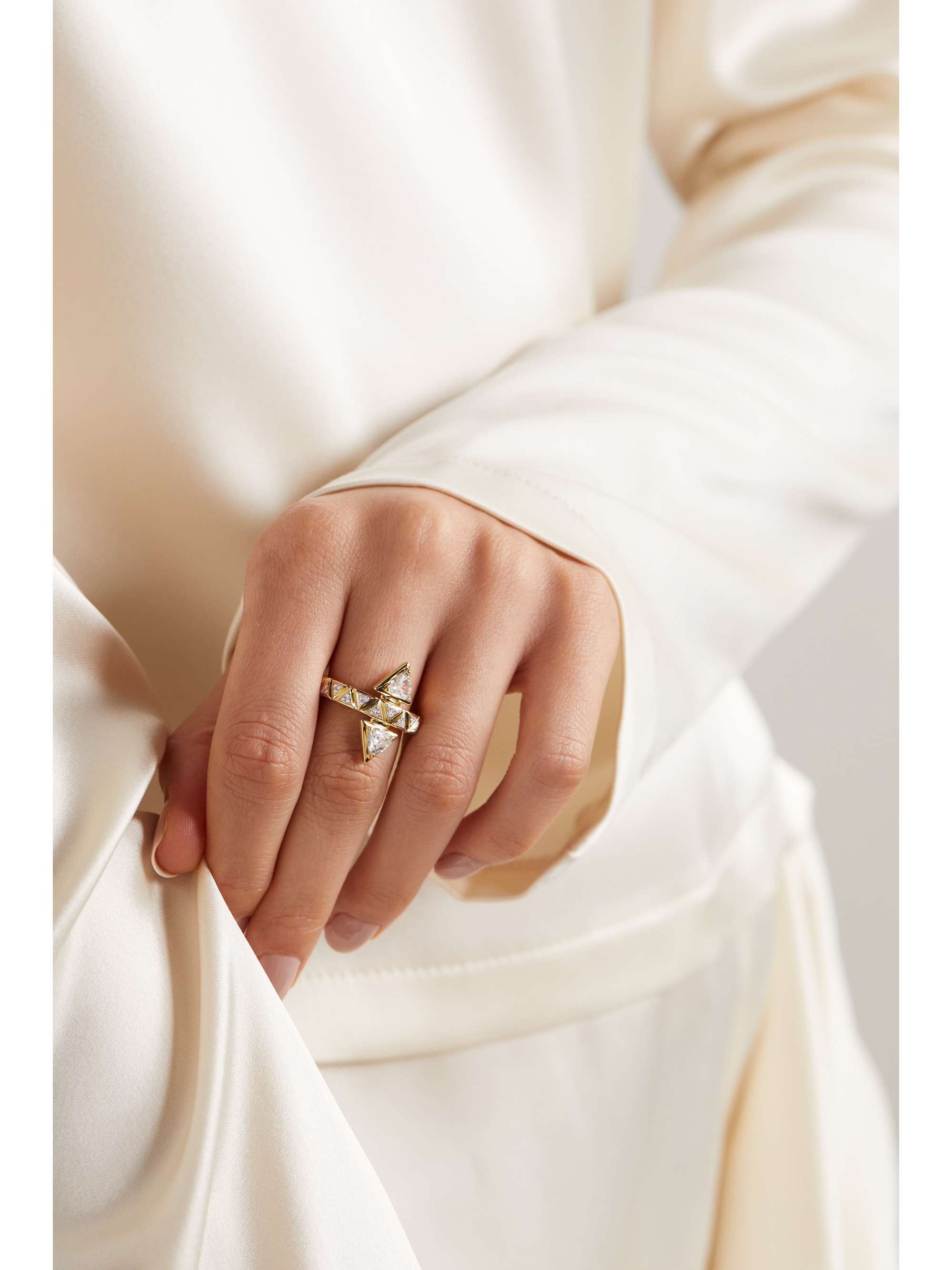 MARINA B Triangoli Freccia 18-karat gold diamond ring | NET-A-PORTER
