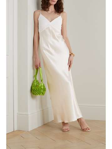 Discover Incredible Deals on Women’s Luxury Fashion | NET-A-PORTER