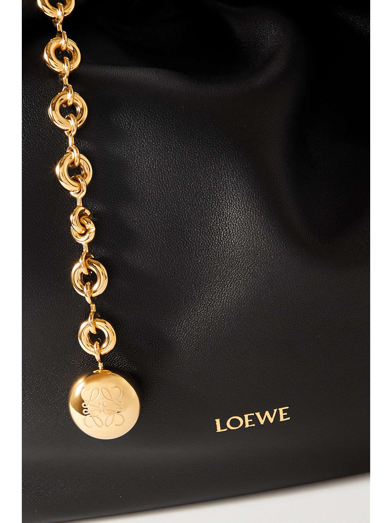 LOEWE Squeeze medium chain-embellished gathered leather shoulder bag ...