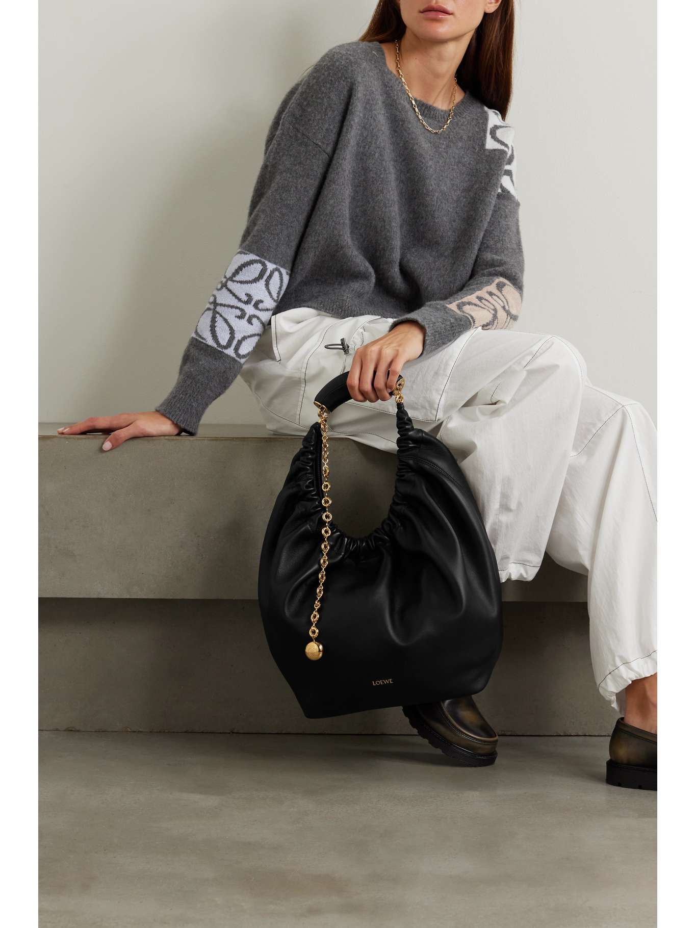 LOEWE Squeeze medium chain-embellished gathered leather shoulder bag ...