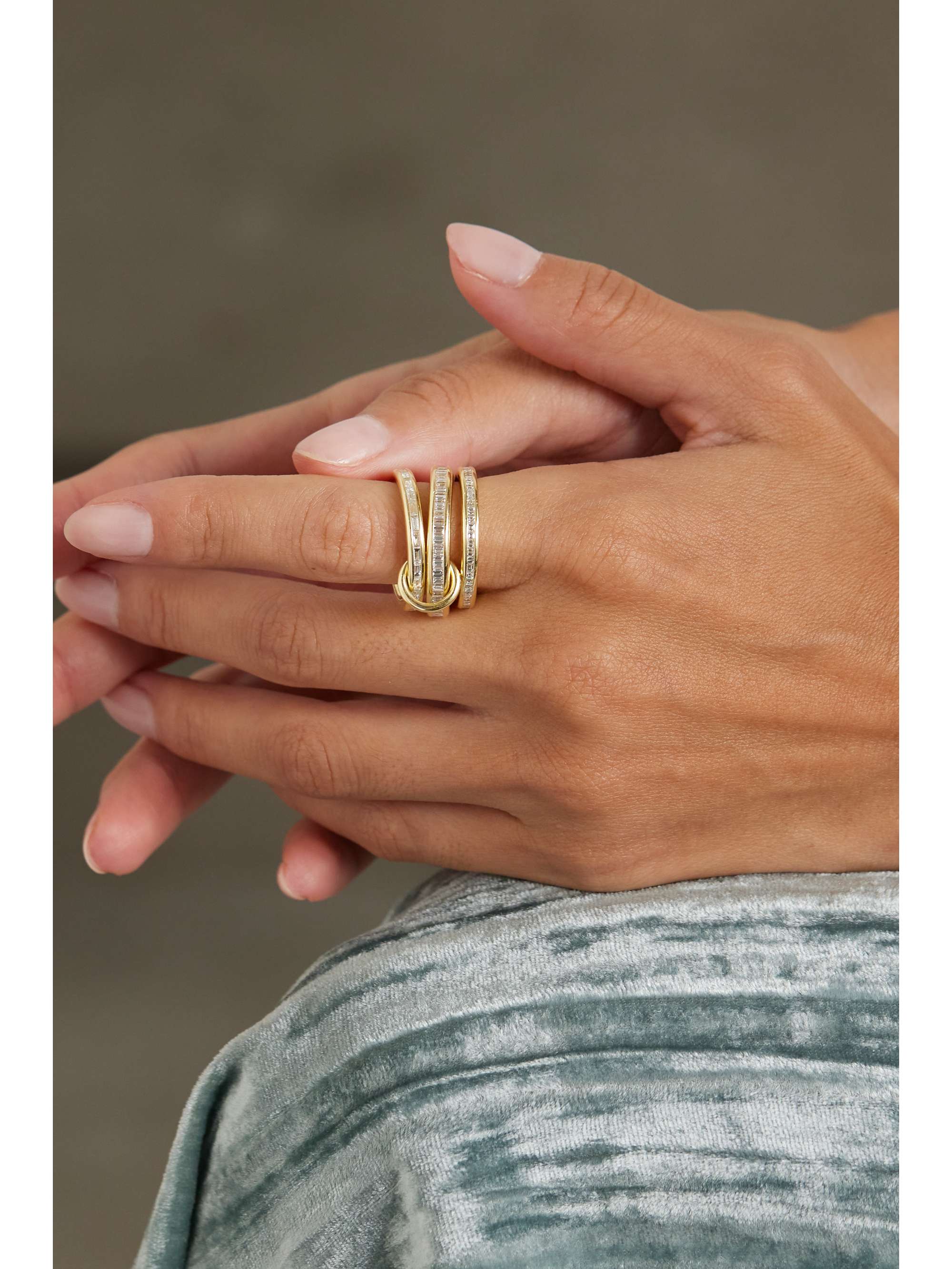 SPINELLI KILCOLLIN Manava set of three 18-karat gold diamond rings ...