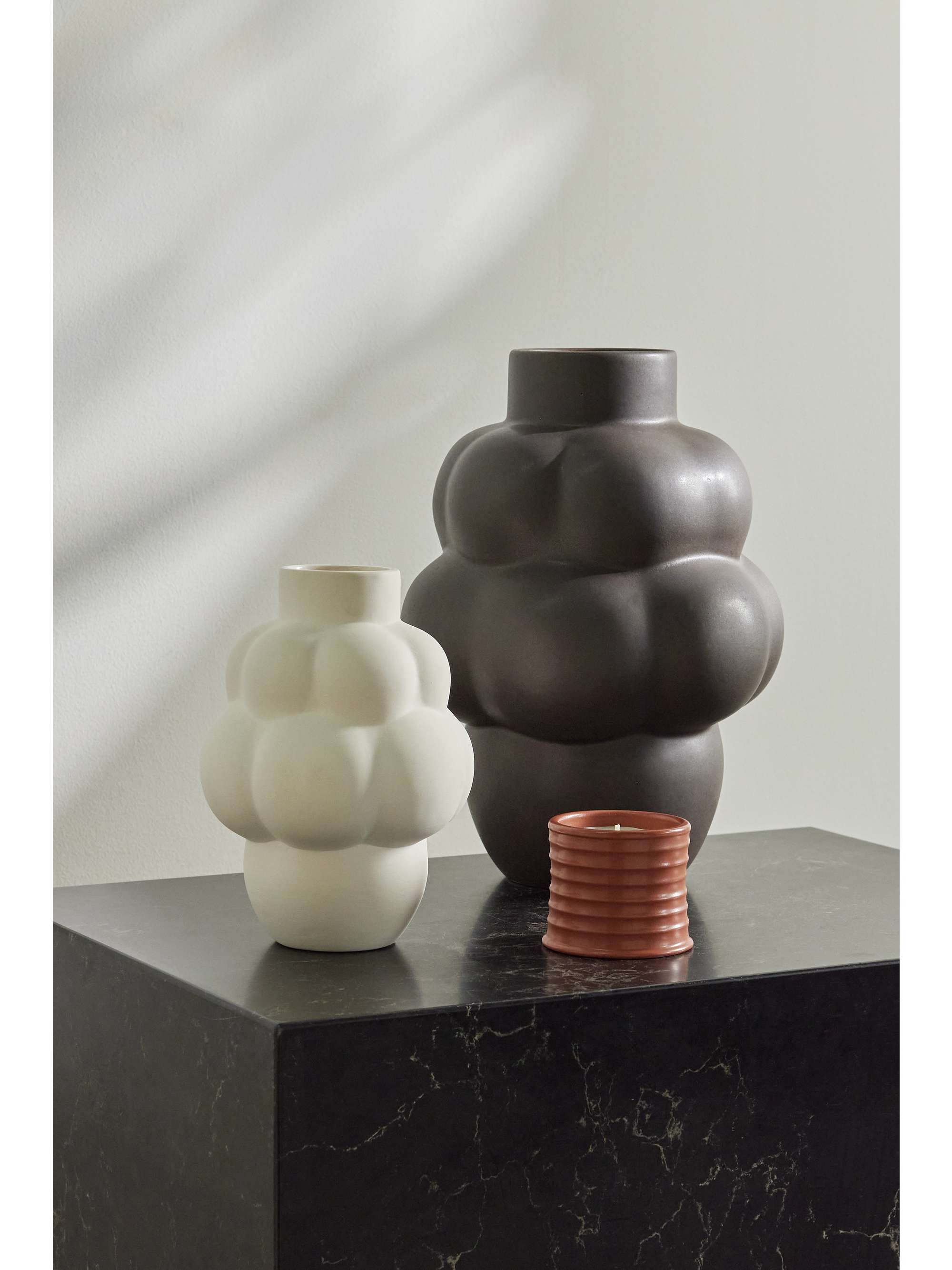 LOUISE ROE Balloon 04 Petit ceramic vase | NET-A-PORTER