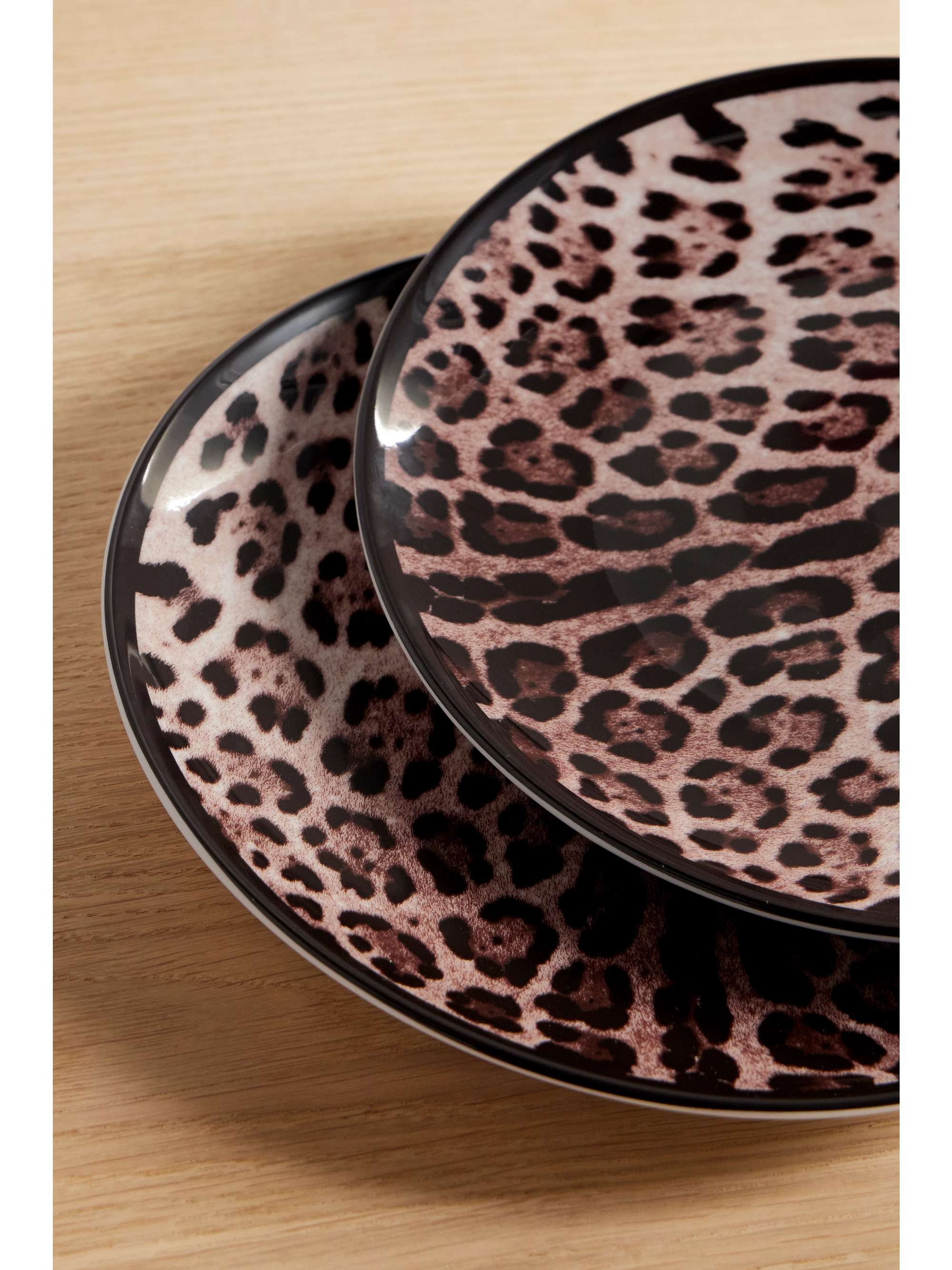 DOLCE&GABBANA Set of two leopard-print porcelain dinner plates | NET-A ...