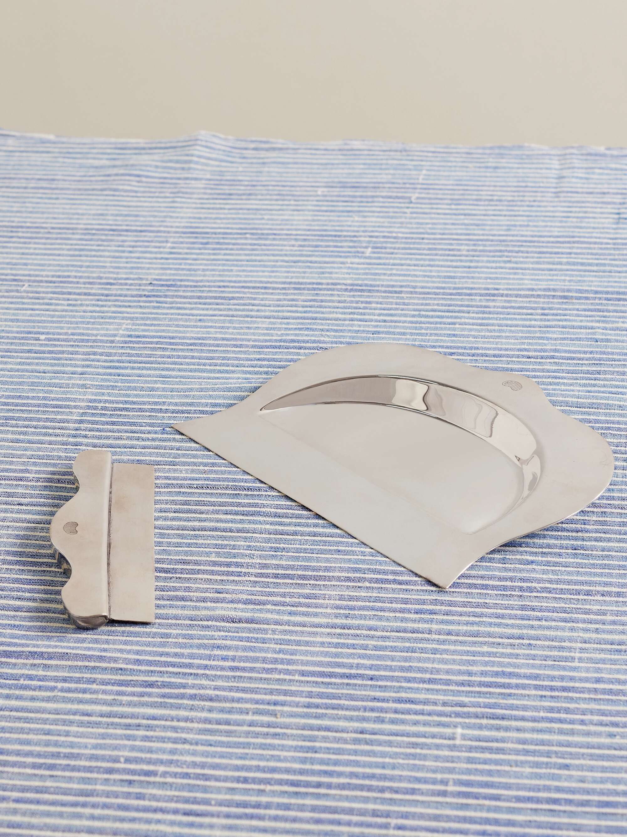 GOHAR WORLD Sterling silver crumb catcher | NET-A-PORTER