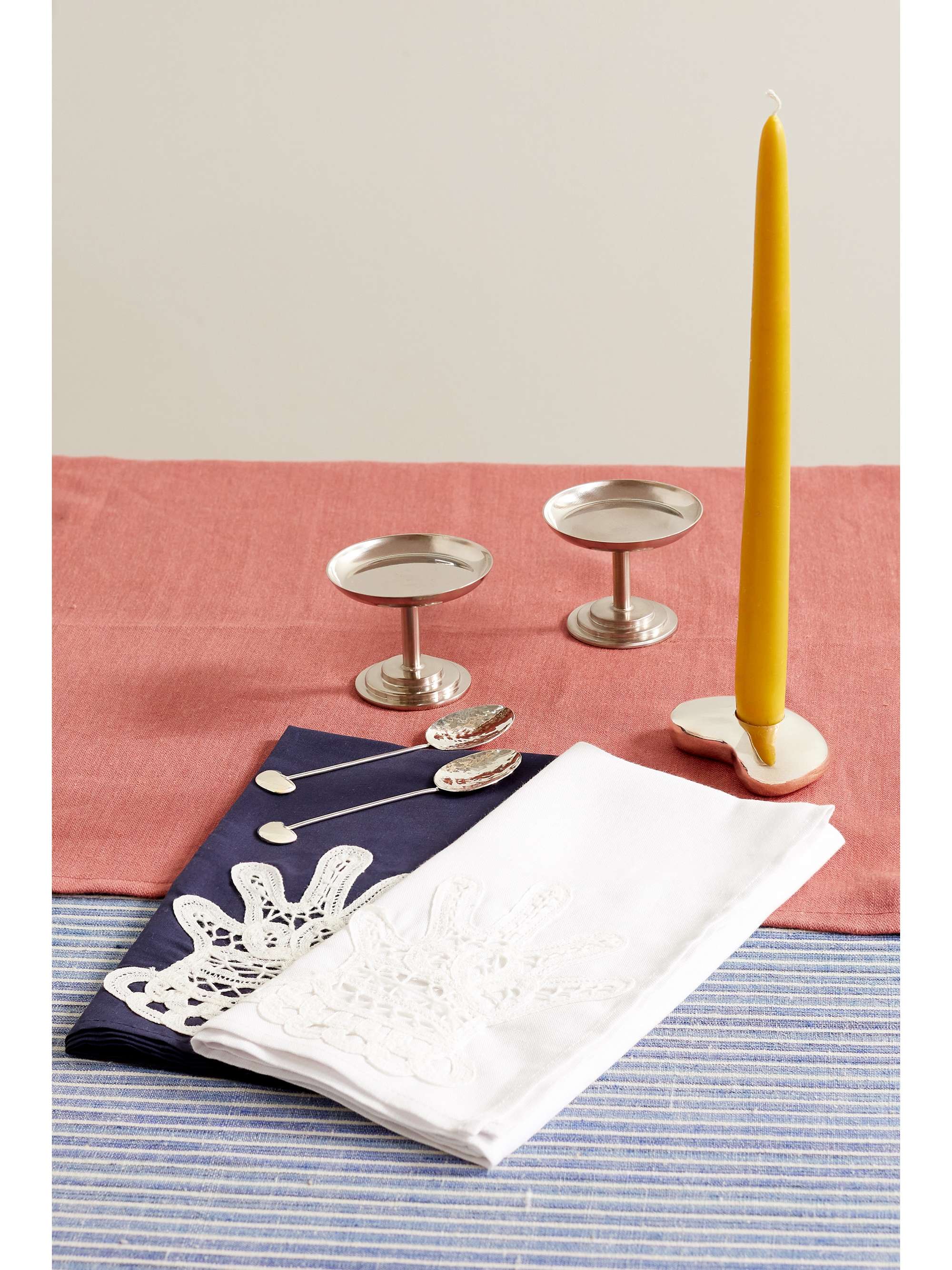 GOHAR WORLD Hands set of four lace-appliquéd cotton and linen-blend ...