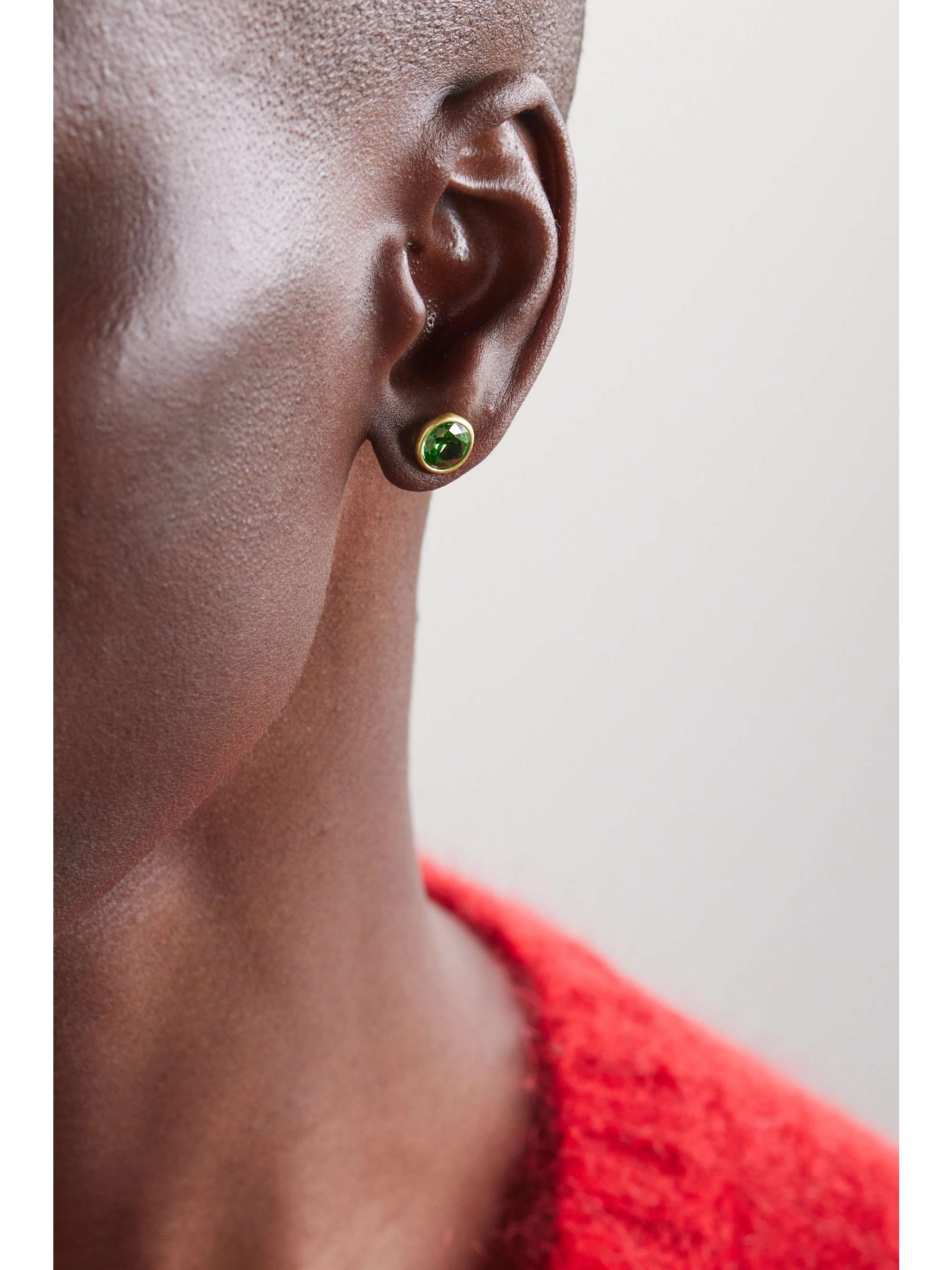 ROXANNE ASSOULIN Emerald City two pairs of gold-tone crystal earrings ...