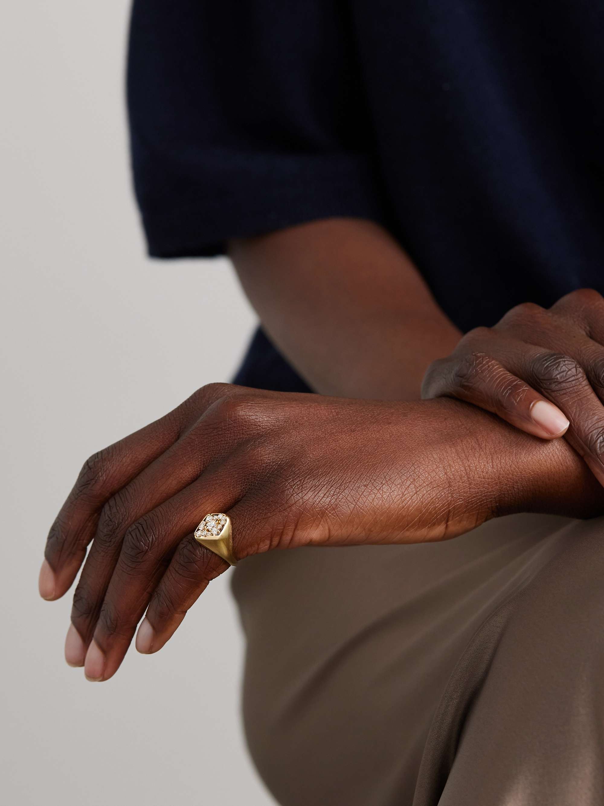 SUZANNE KALAN 18-karat gold diamond pinky ring | NET-A-PORTER