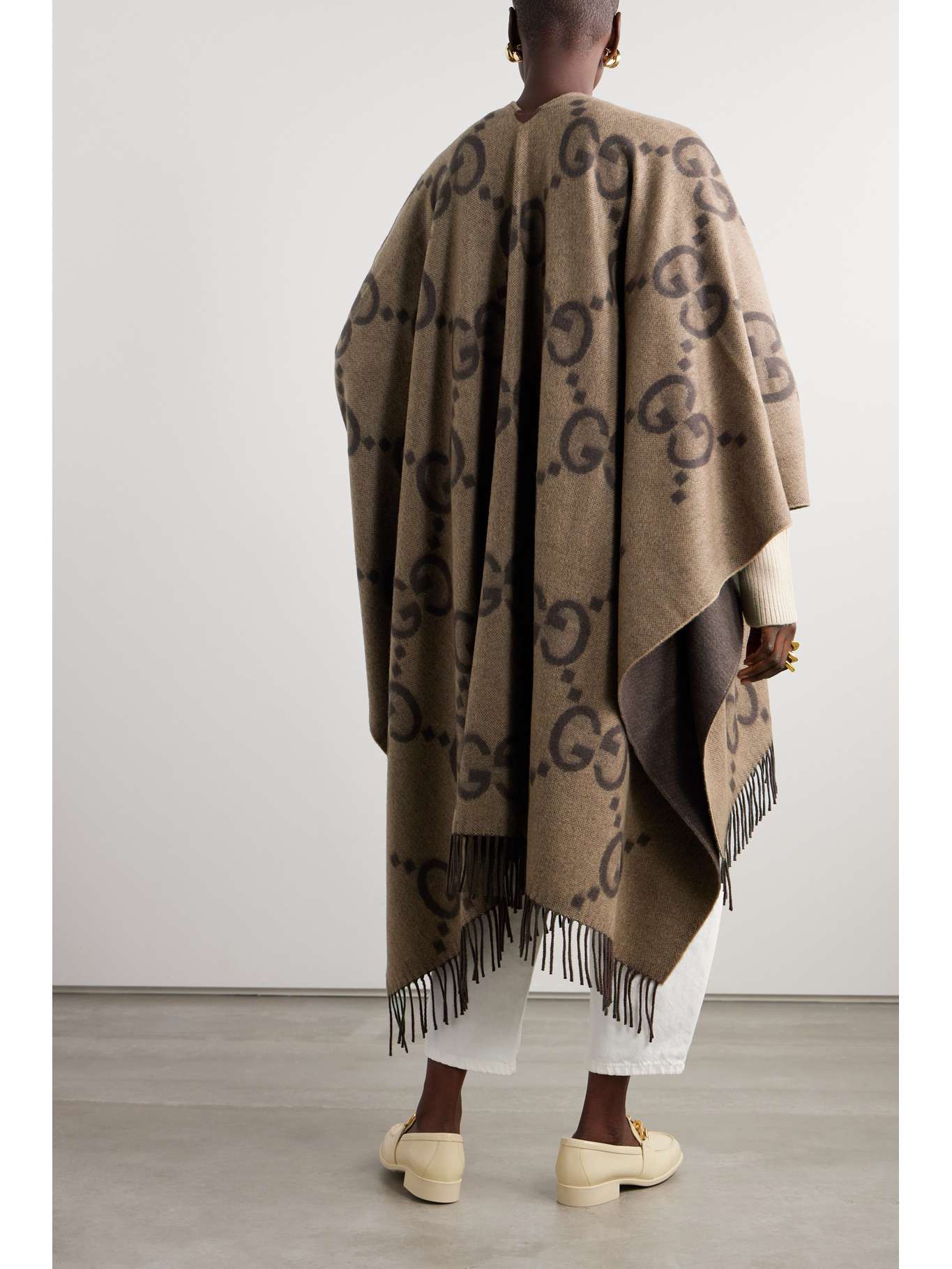 GUCCI Reversible fringed jacquard-knit cashmere wrap | NET-A-PORTER