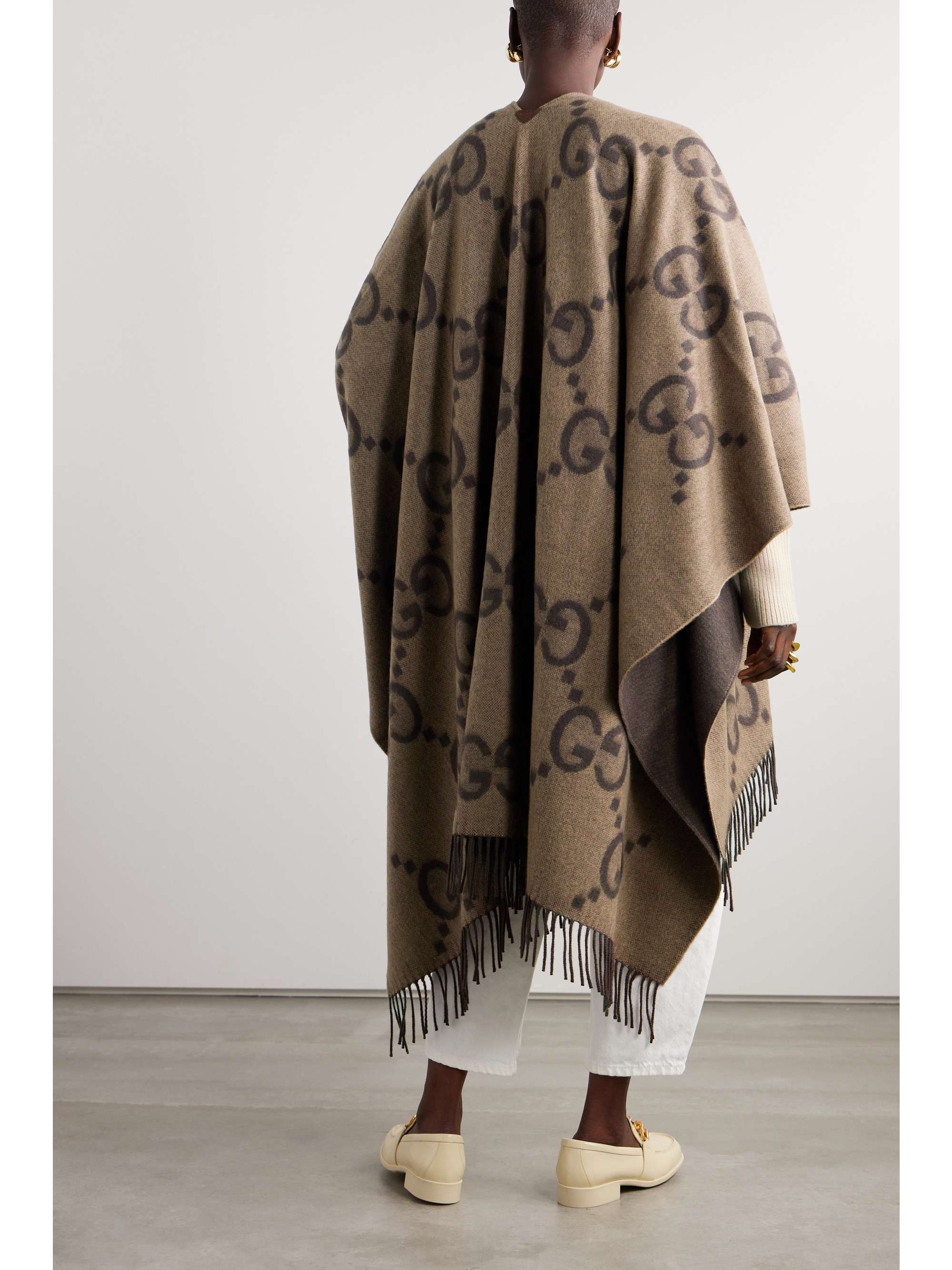 GUCCI Reversible fringed jacquard-knit cashmere wrap | NET-A-PORTER