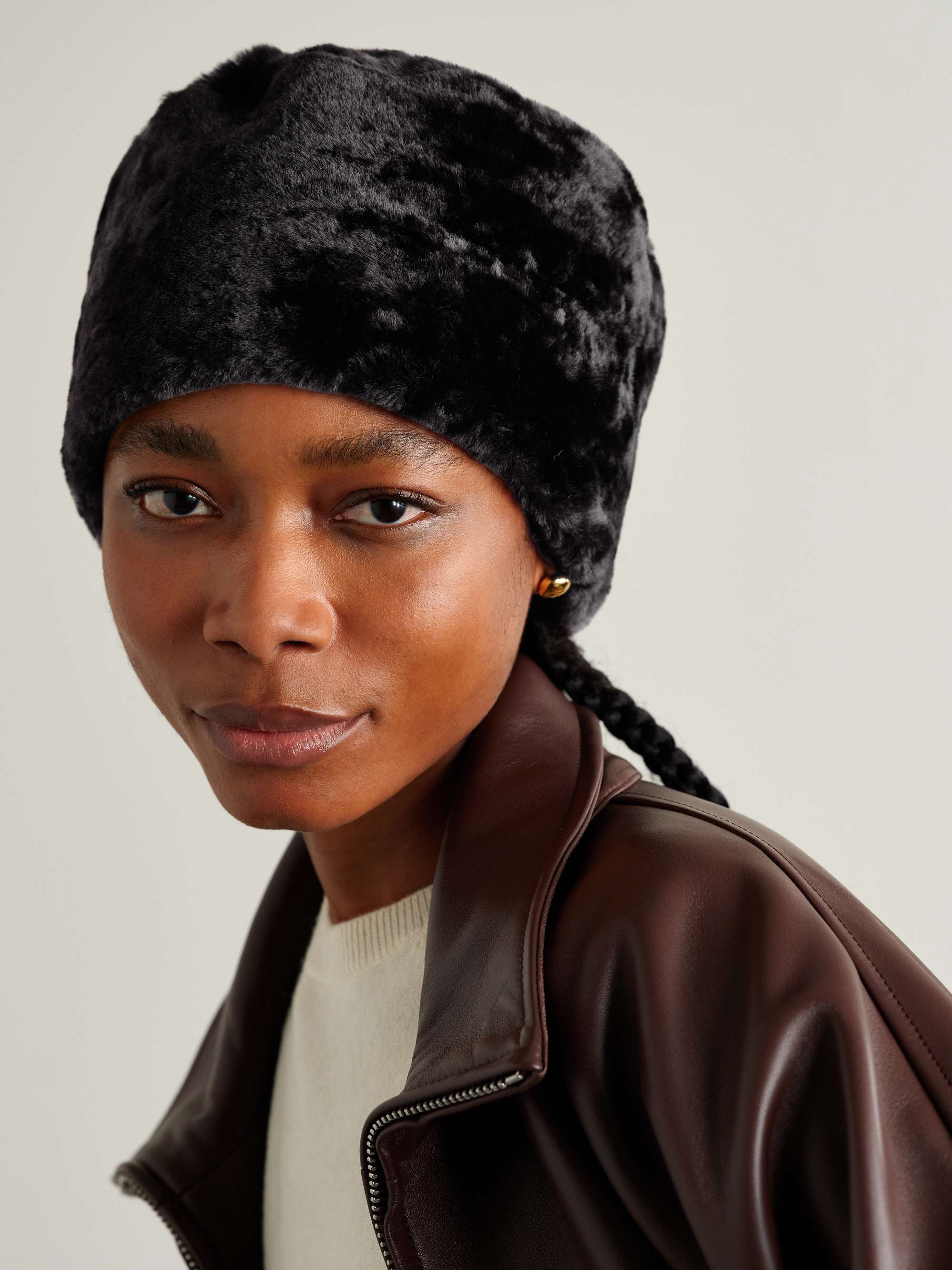TOTEME Shearling pillbox hat | NET-A-PORTER