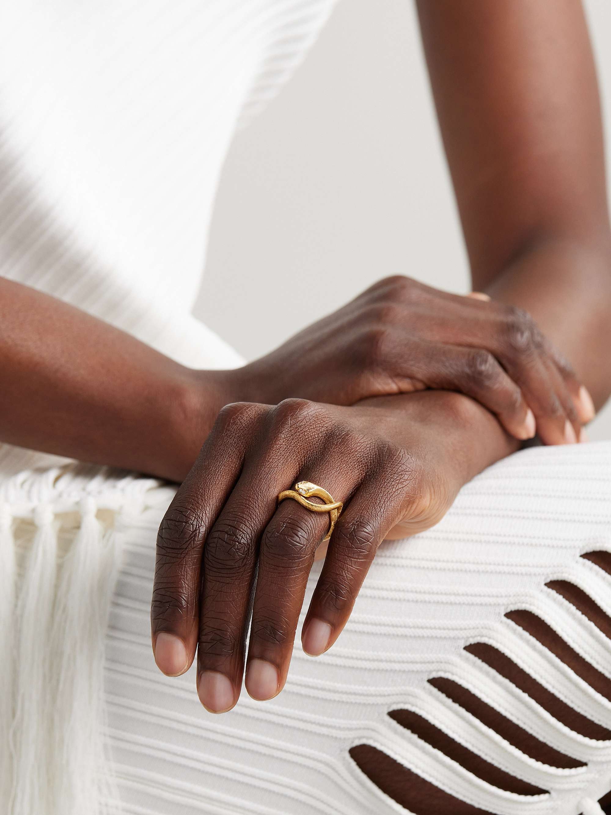 OLE LYNGGAARD COPENHAGEN Small Snakes 18-karat gold diamond ring | NET ...