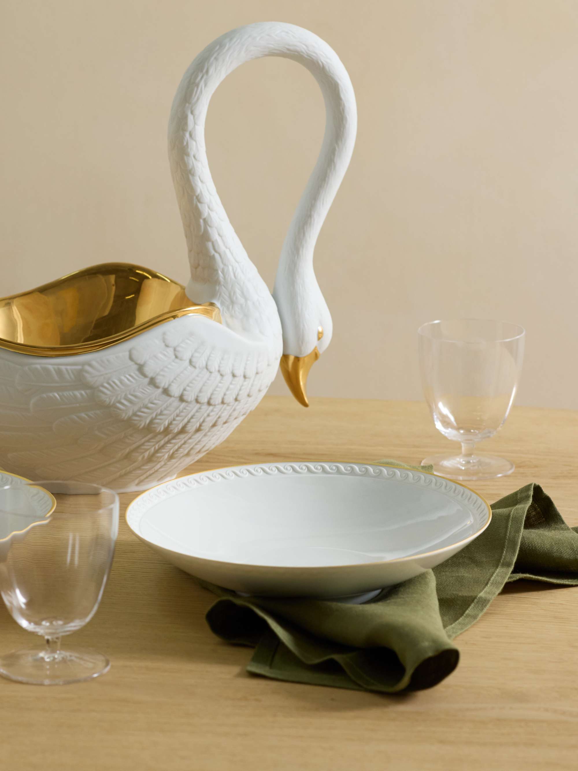 L'OBJET Neptune set of two gold-plated porcelain soup plates | NET-A-PORTER