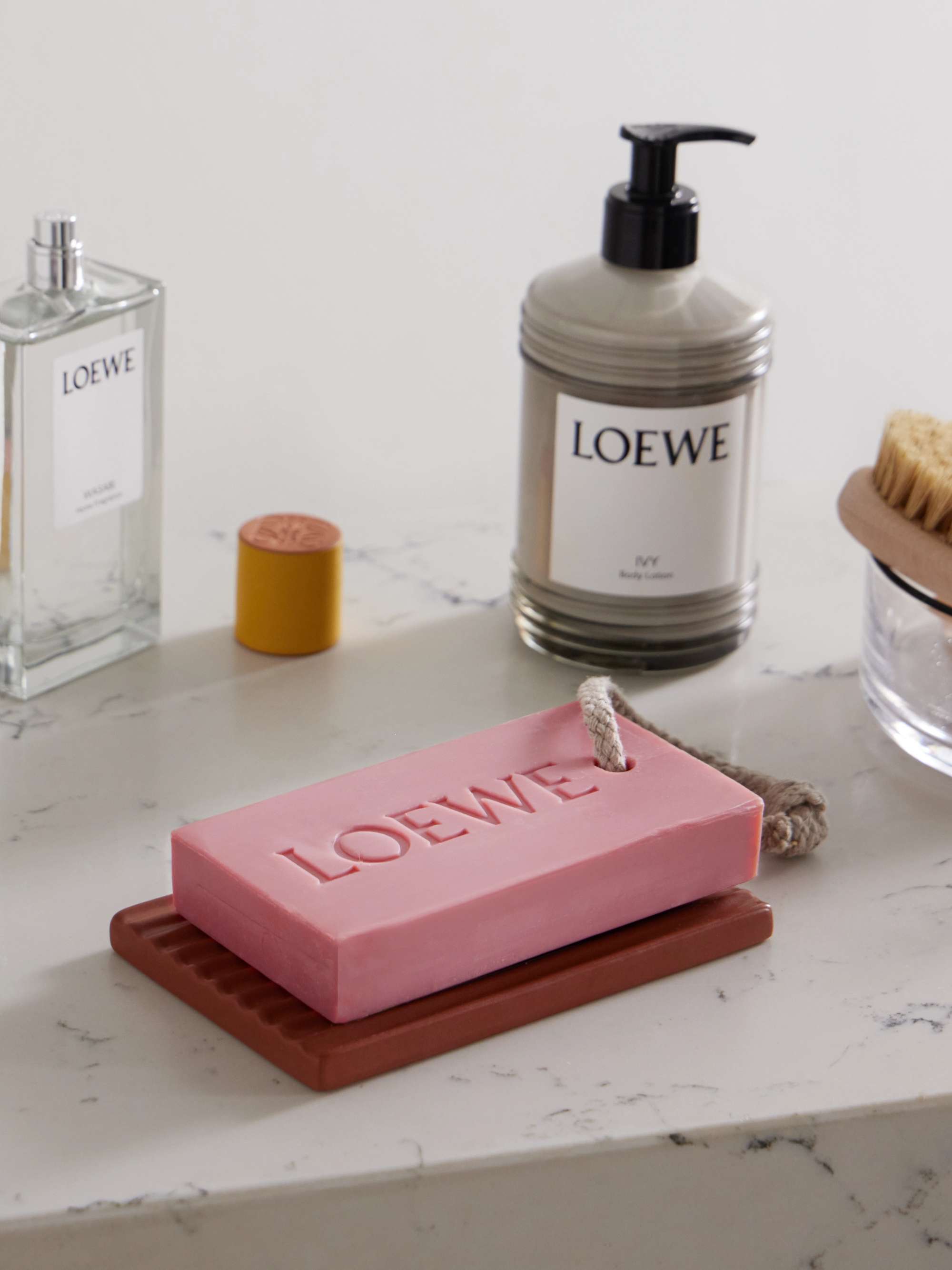 LOEWE HOME SCENTS Bar Soap - Ivy, 290g | NET-A-PORTER