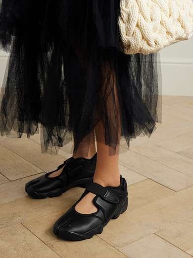 NIKE Air Rift split-toe leather sneakers | NET-A-PORTER