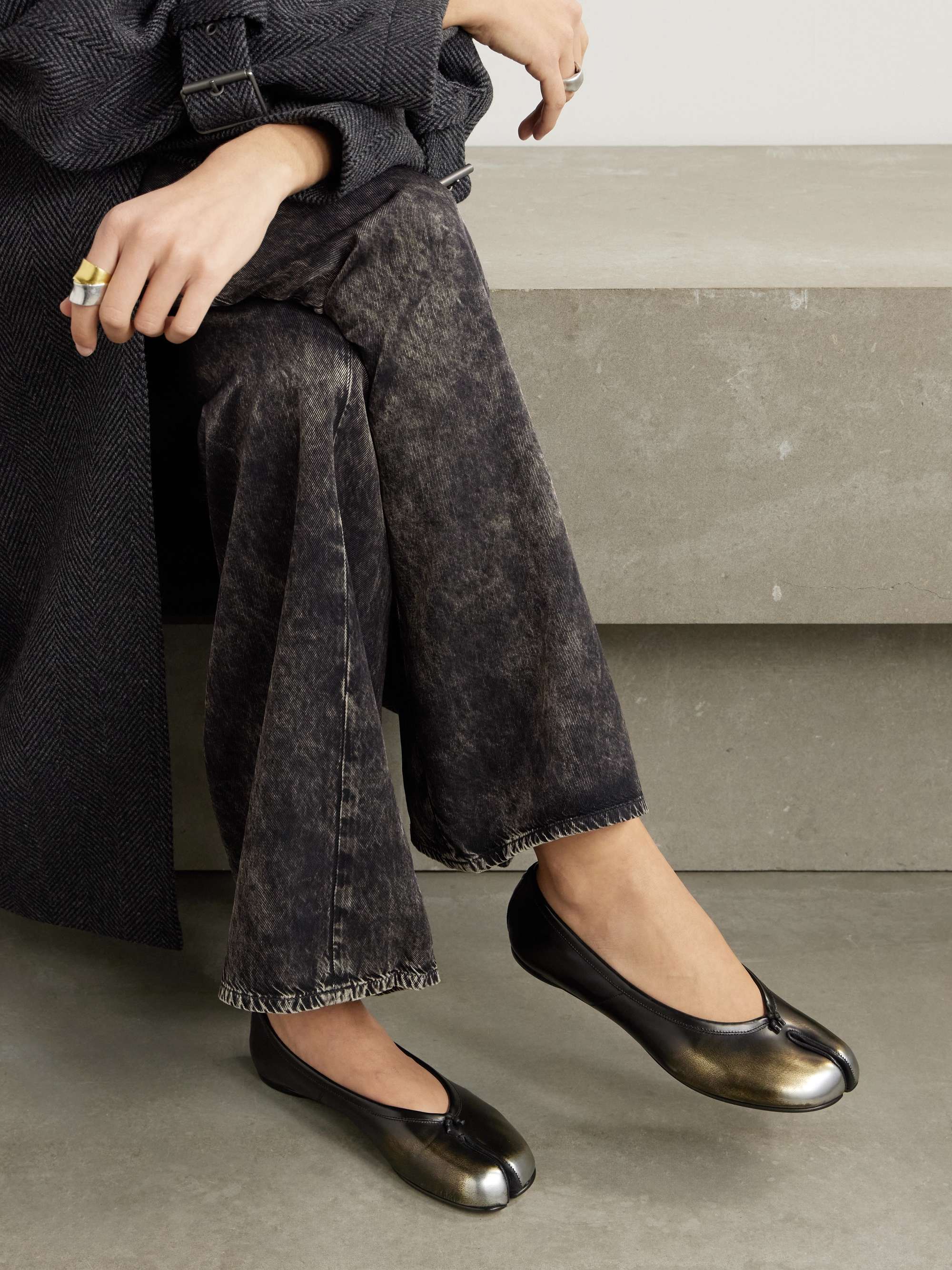 MAISON MARGIELA Tabi split-toe patent-leather ballet flats | NET-A-PORTER