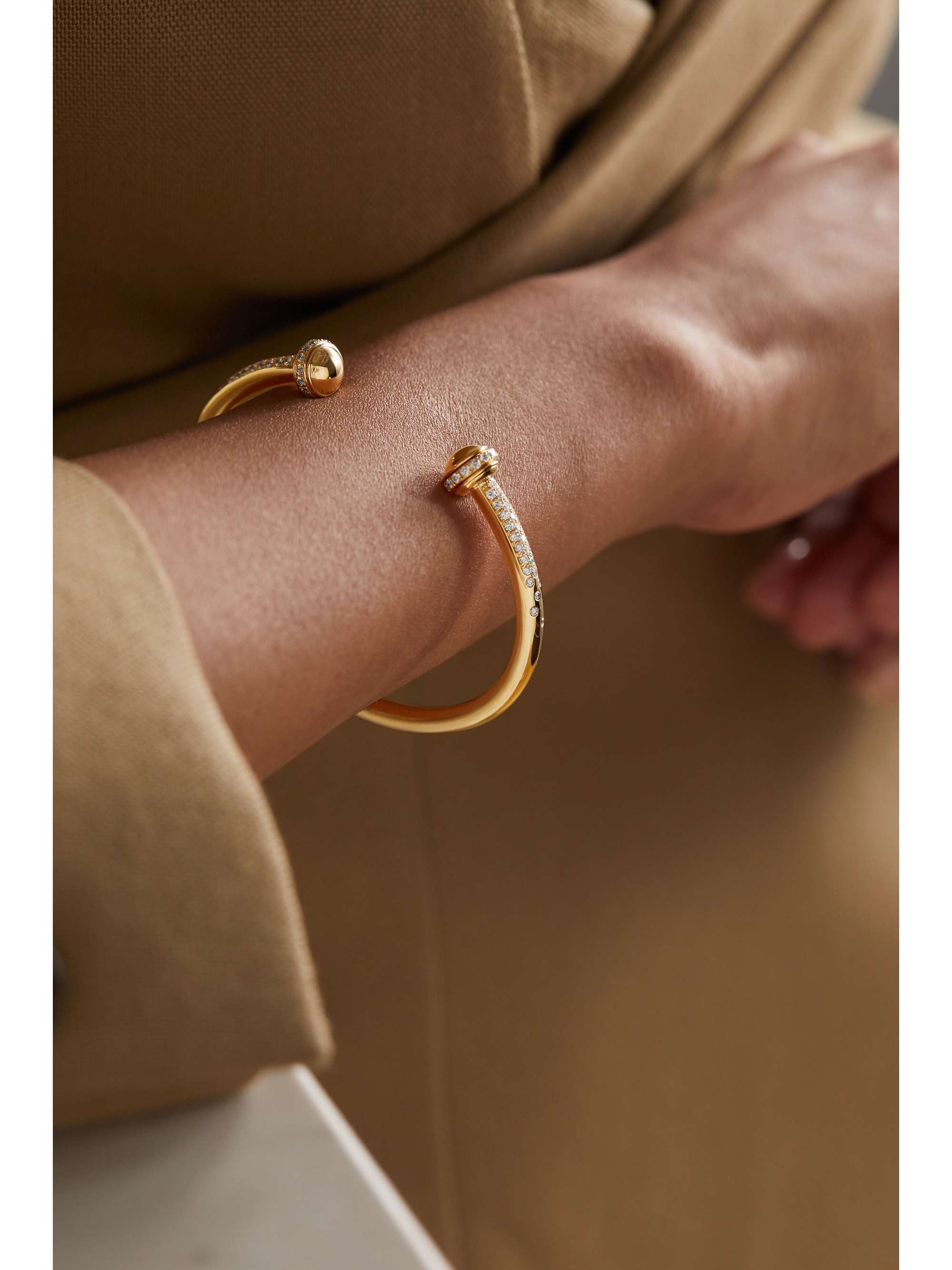 PIAGET Possession 18-karat gold diamond cuff | NET-A-PORTER