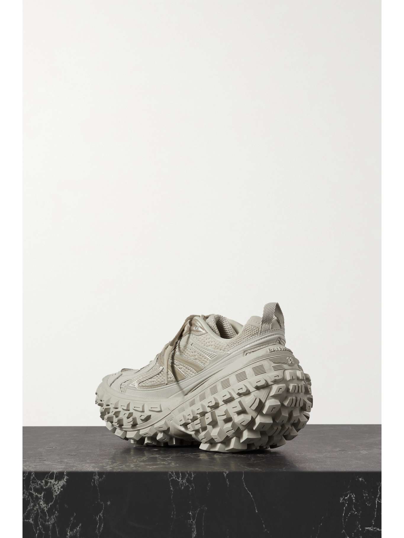 Bouncer mesh and rubber platform sneakers BALENCIAGA da donna | NET-A ...