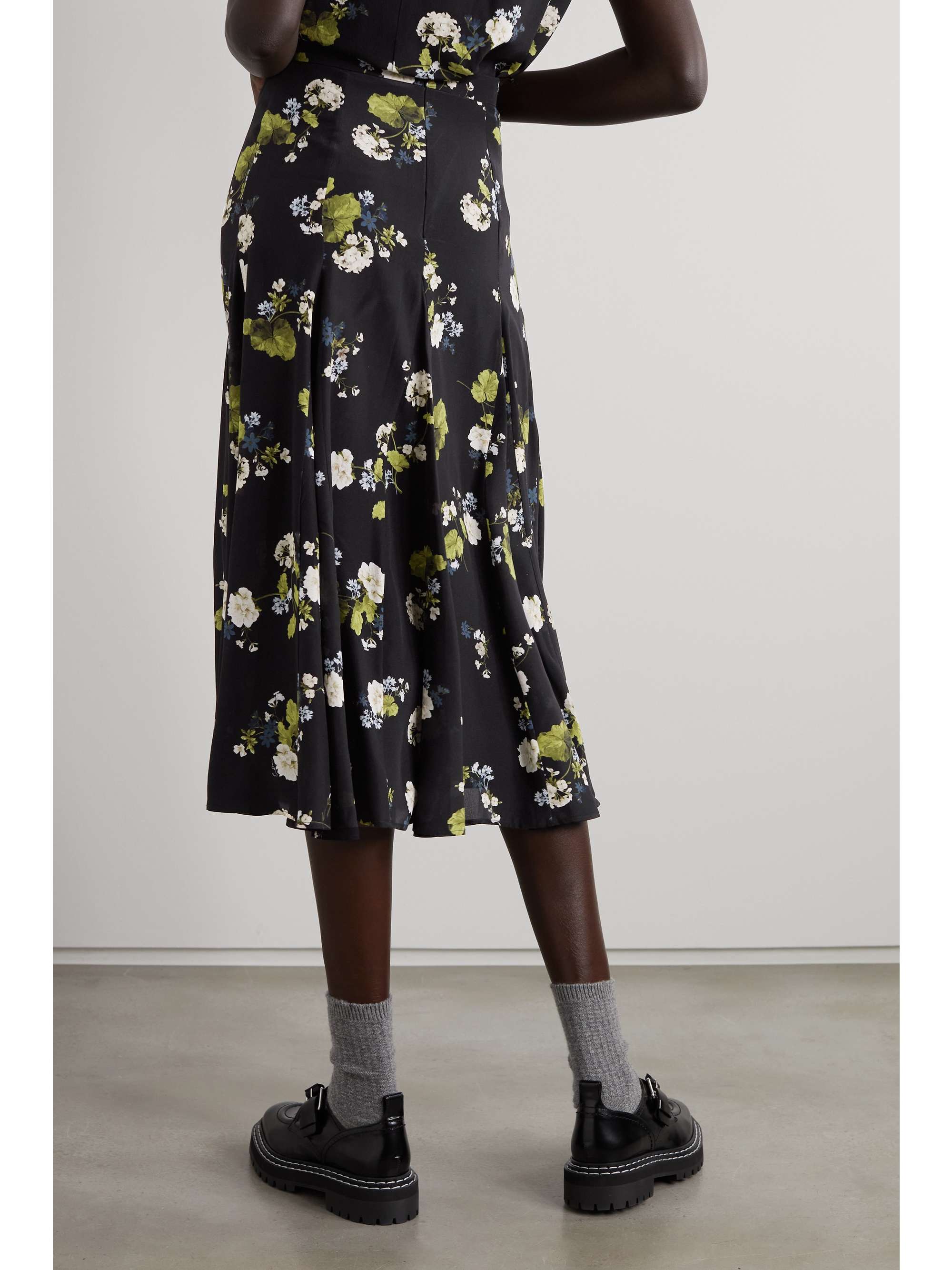 Black Christina Pleated Floral Print Silk Crepe De Chine Midi Skirt