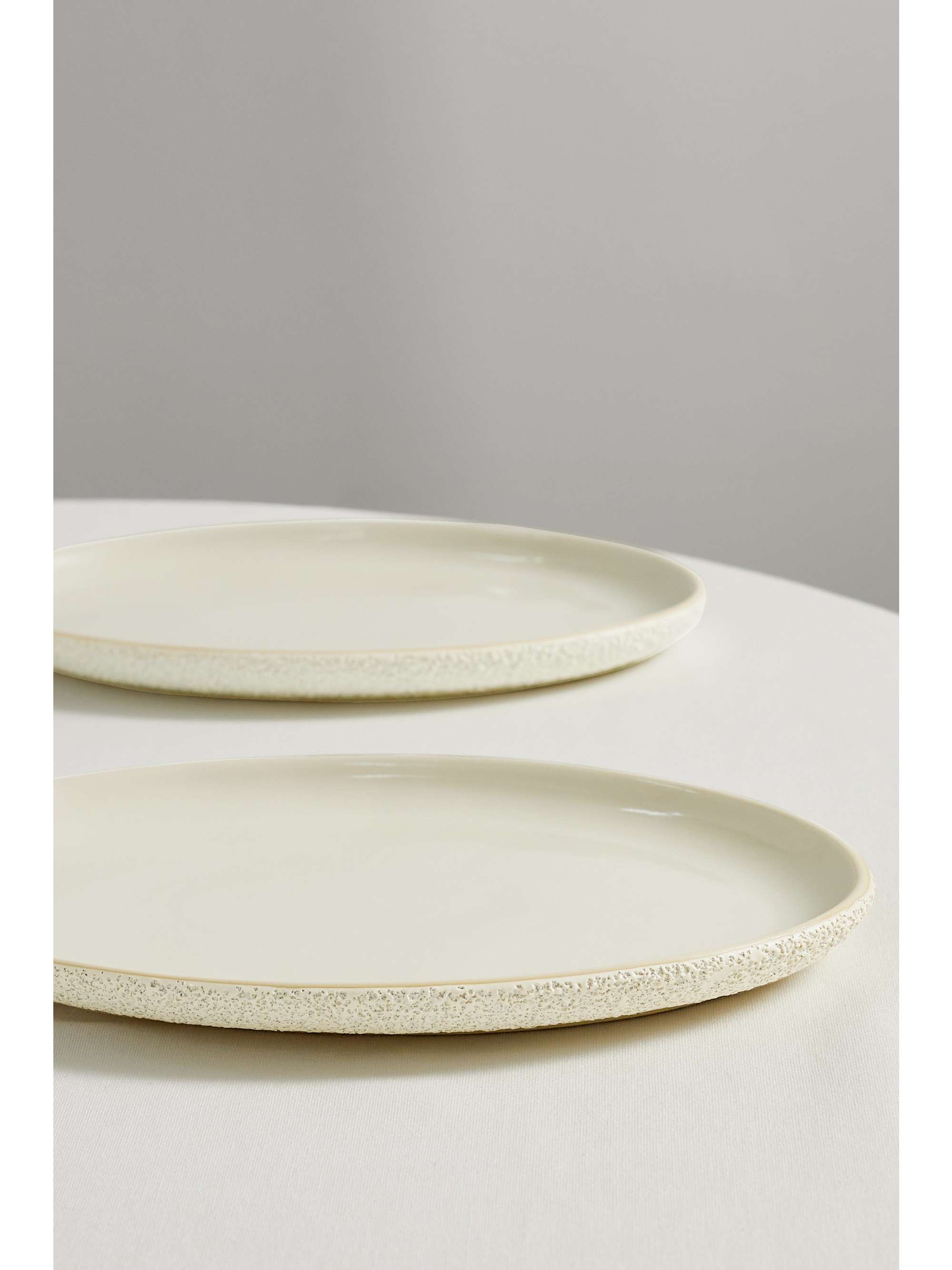 MARLOE MARLOE + NET SUSTAIN set of two glazed ceramic dinner plates ...