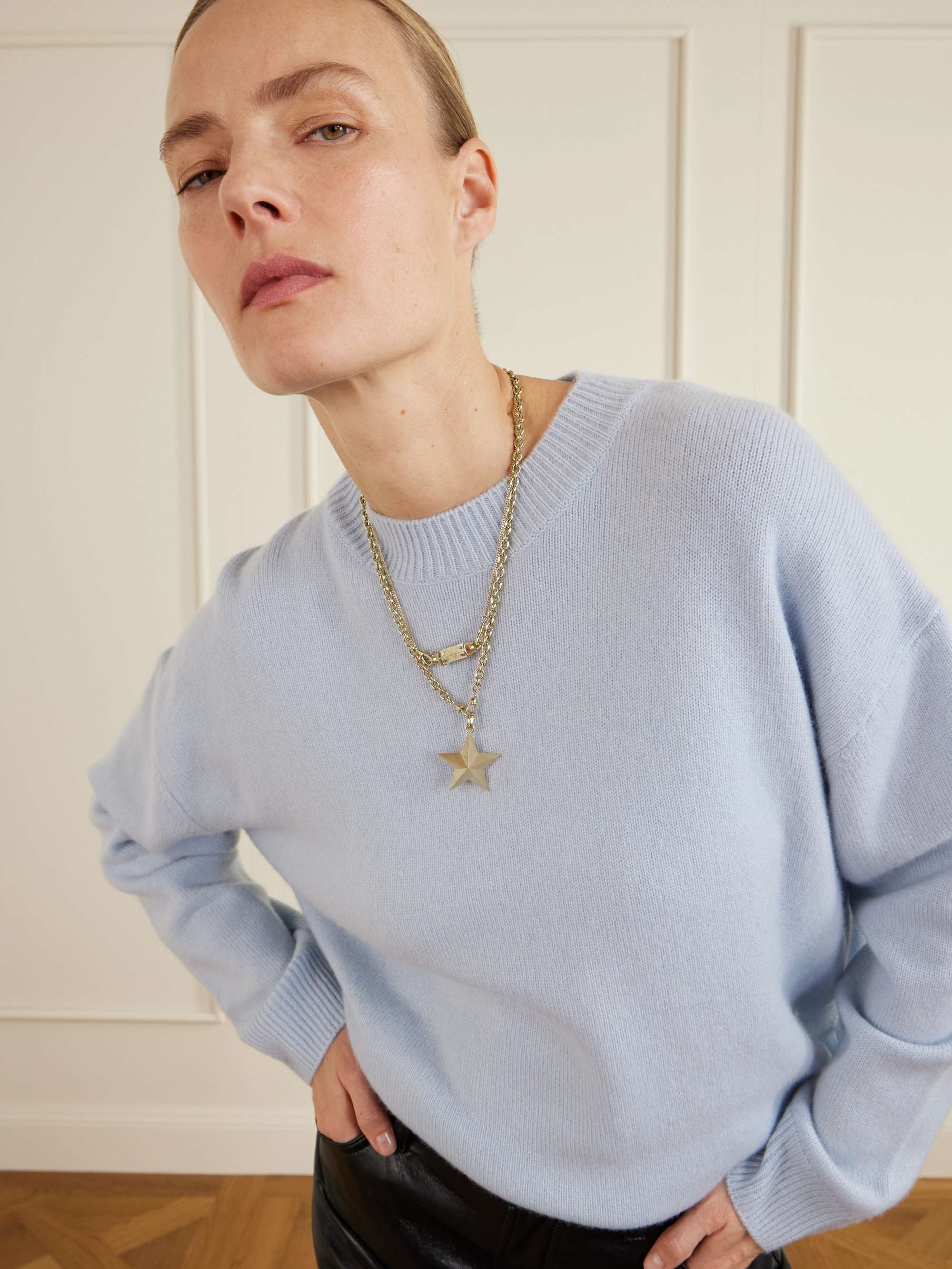 MARIE LICHTENBERG Jumbo Star 18-karat gold necklace | NET-A-PORTER